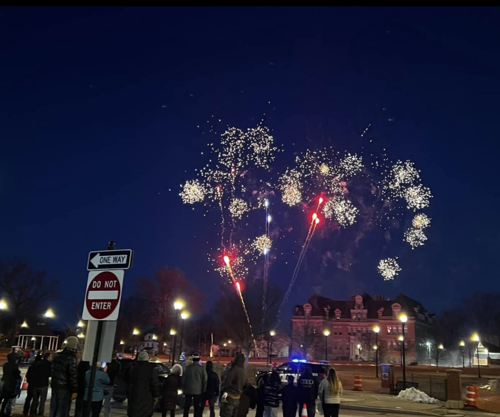 10x10: 10 Minutes of Fireworks! - Love Pittsfield MA